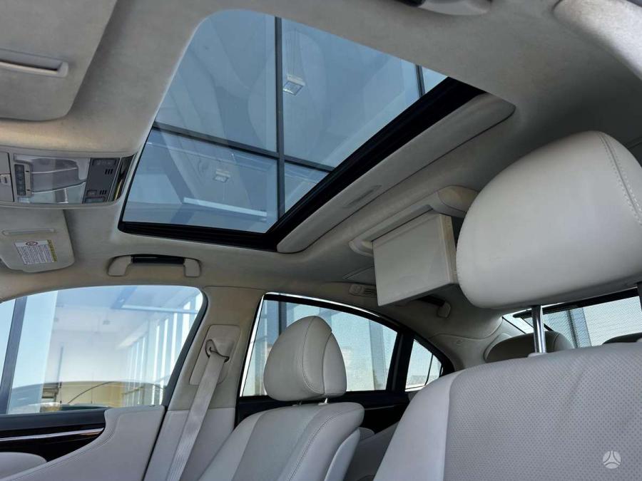 Lexus LS 600h 2008 in Vilnius, with an engine capacity of 4.97 L and mileage of 220 thousand km for 16777 €, photo 24 on AUTOMOTO.COM.LV
