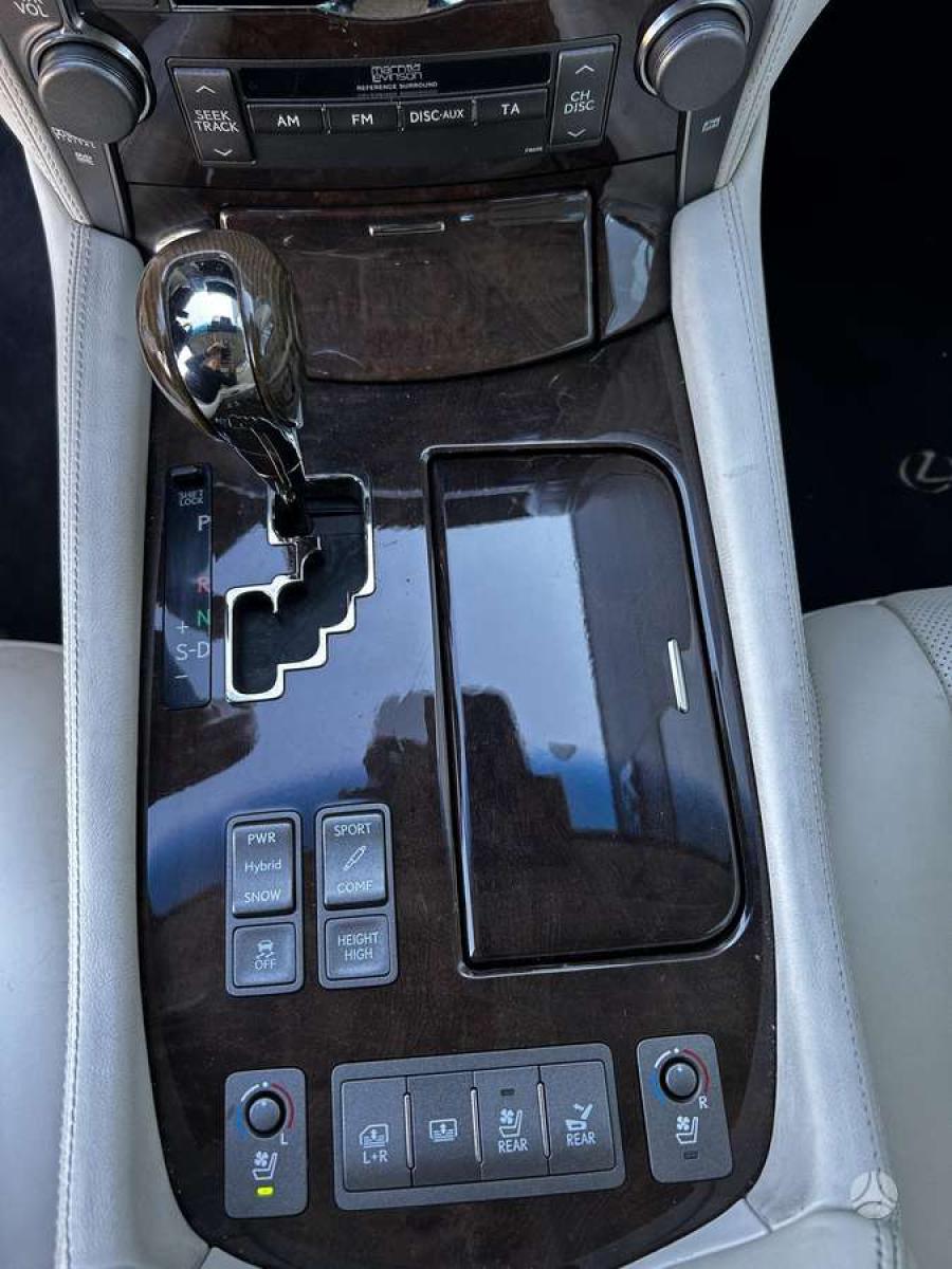 Lexus LS 600h 2008 in Vilnius, with an engine capacity of 4.97 L and mileage of 220 thousand km for 16777 €, photo 26 on AUTOMOTO.COM.LV