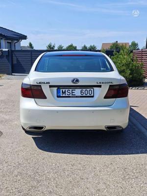 White Lexus LS 600h 2008 in Klaipeda, with an engine capacity of 4.97 L and mileage of 276 thousand km for 7000 €, photo 6 on AUTOMOTO.COM.LV