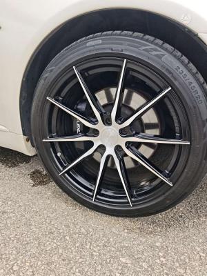 White Lexus LS 600h 2008 in Klaipeda, with an engine capacity of 4.97 L and mileage of 276 thousand km for 7000 €, photo 8 on AUTOMOTO.COM.LV