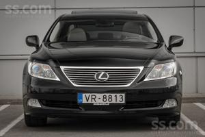 Black Lexus LS 2007 in Riga, with an engine capacity of 4.60 L and mileage of 278 thousand km for 8950 €, photo 3 on AUTOMOTO.COM.LV