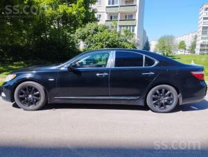 Melns Lexus LS 2008 Rīga, ar dzinēja tilpumu 4.60 L un nobraukumu 155 tūkst. km par 4800 €, foto  vietnē AUTOMOTO.COM.LV