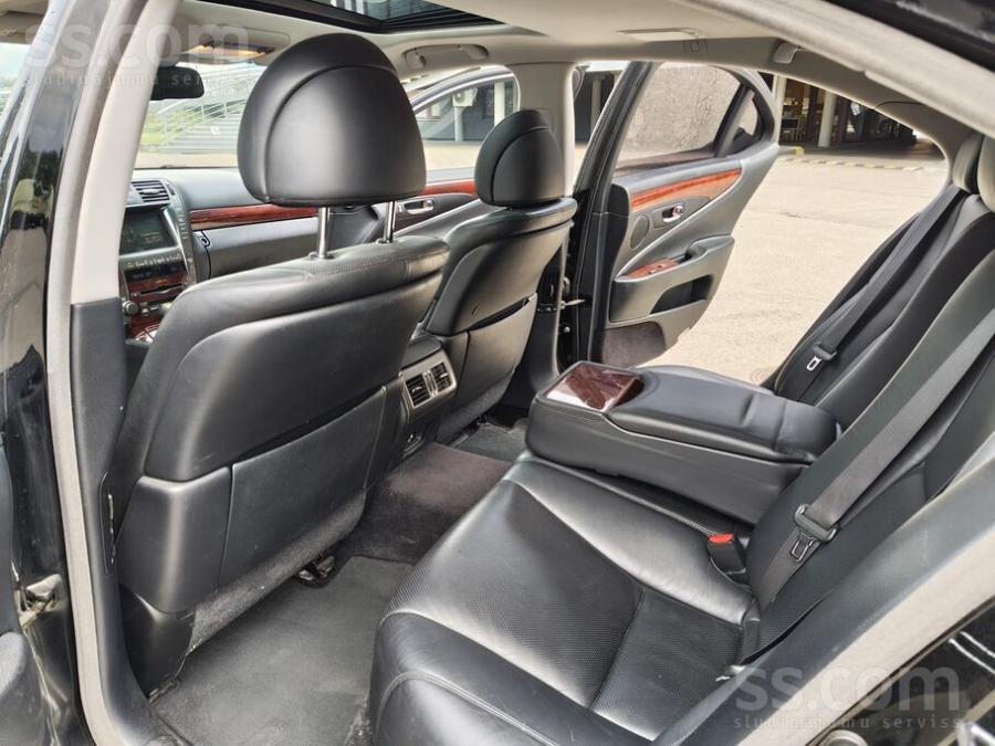 Black Lexus LS 2008 in Riga, with an engine capacity of 4.60 L and mileage of 0 thousand km for 8000 €, photo 11 on AUTOMOTO.COM.LV
