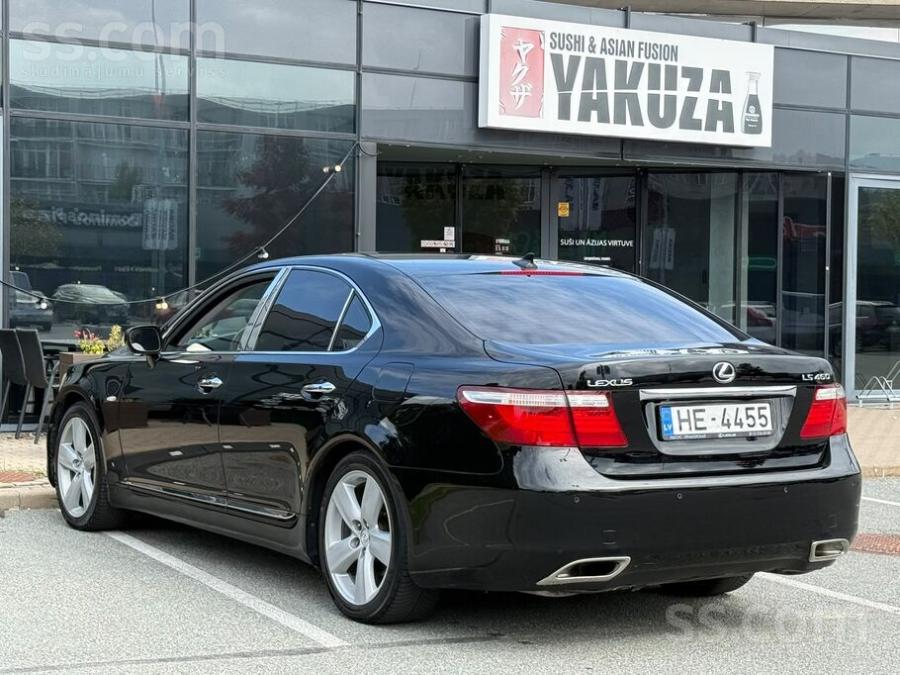 Melns Lexus LS 2008 Rīga, ar dzinēja tilpumu 4.60 L un nobraukumu 155 tūkst. km par 7000 €, foto 4 vietnē AUTOMOTO.COM.LV