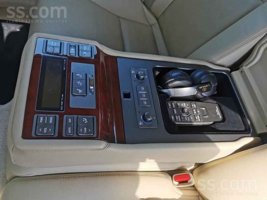 Melns Lexus LS 2011 Rīga, ar dzinēja tilpumu 4.60 L un nobraukumu 206 tūkst. km par 13500 €, foto 13 vietnē AUTOMOTO.COM.LV