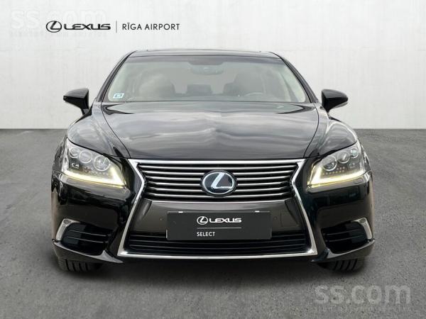 Black Lexus LS 2013 in Riga, with an engine capacity of 5.00 L and mileage of 191 thousand km for 23000 €, photo 5 on AUTOMOTO.COM.LV