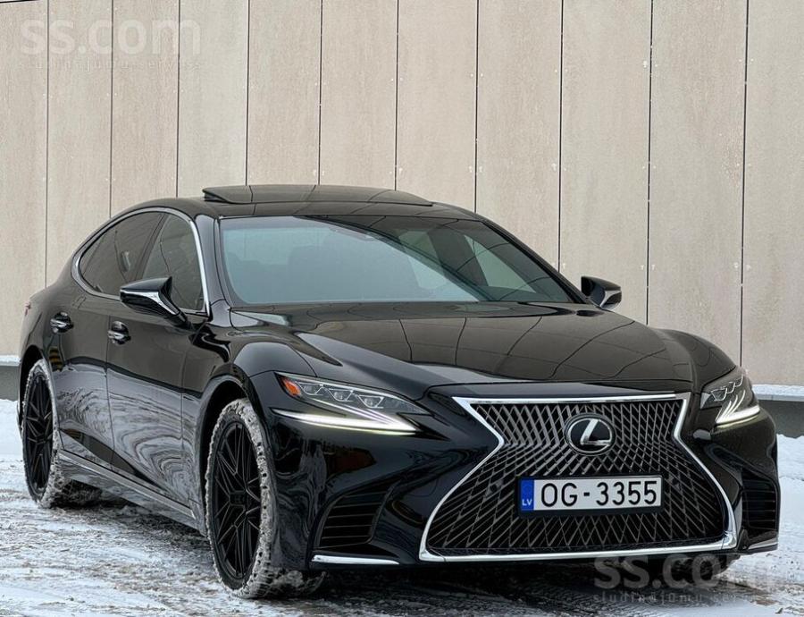 Black Lexus LS 2018 in Riga, with an engine capacity of 3.50 L and mileage of 92 thousand km for 35000 €, photo 5 on AUTOMOTO.COM.LV