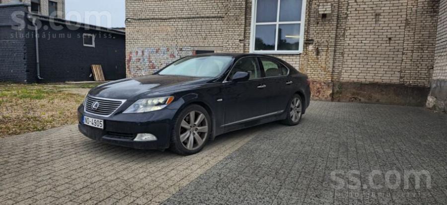 Zils Lexus LS 2007 Rīga, ar dzinēja tilpumu 5.00 L un nobraukumu 259 tūkst. km par 5800 €, foto 1 vietnē AUTOMOTO.COM.LV