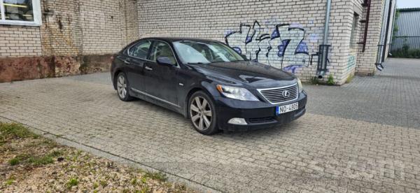 Blue Lexus LS 2007 in Riga, with an engine capacity of 5.00 L and mileage of 259 thousand km for 5800 €, photo 4 on AUTOMOTO.COM.LV