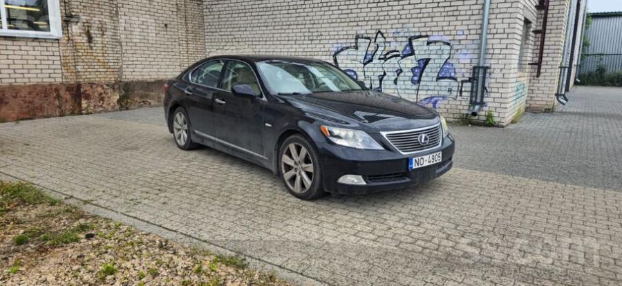 Zils Lexus LS 2007 Rīga, ar dzinēja tilpumu 5.00 L un nobraukumu 259 tūkst. km par 5800 €, foto 5 vietnē AUTOMOTO.COM.LV