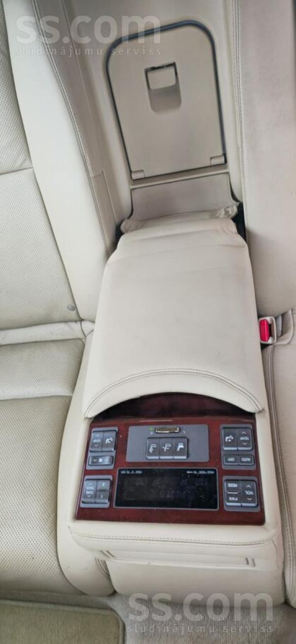Blue Lexus LS 2007 in Riga, with an engine capacity of 5.00 L and mileage of 259 thousand km for 5800 €, photo 5 on AUTOMOTO.COM.LV