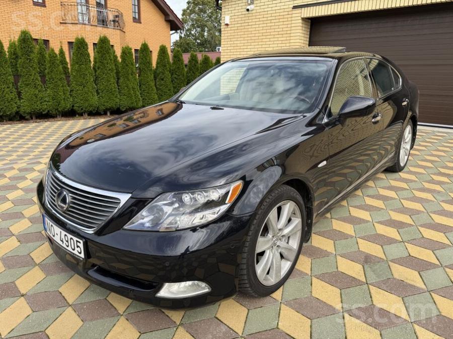 Zils Lexus LS 2007 Rīga, ar dzinēja tilpumu 5.00 L un nobraukumu 258 tūkst. km par 11000 €, foto 4 vietnē AUTOMOTO.COM.LV