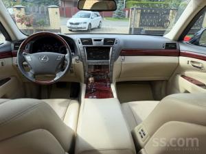 Zils Lexus LS 2007 Rīga, ar dzinēja tilpumu 5.00 L un nobraukumu 258 tūkst. km par 11000 €, foto 9 vietnē AUTOMOTO.COM.LV