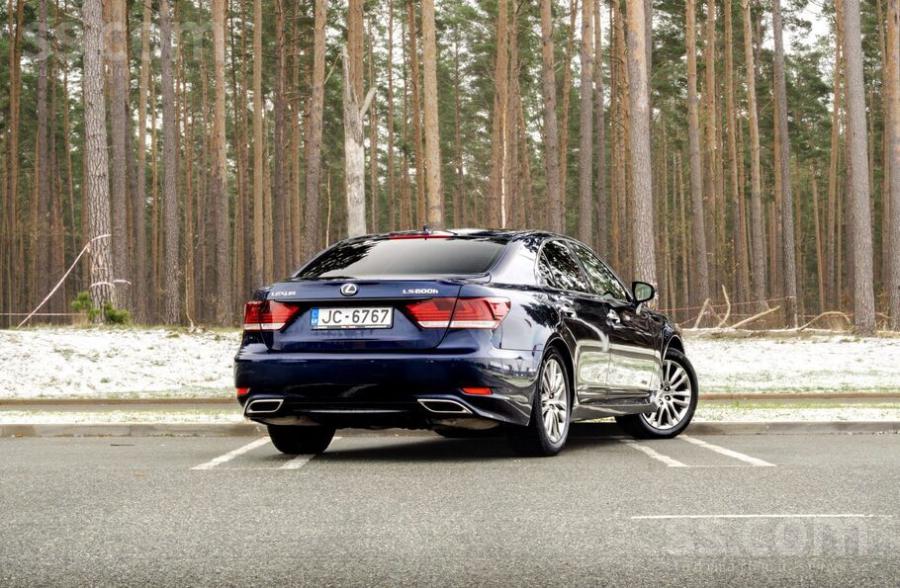 Zils Lexus LS 2013 Rīga, ar dzinēja tilpumu 5.00 L un nobraukumu 287 tūkst. km par 23590 €, foto 6 vietnē AUTOMOTO.COM.LV