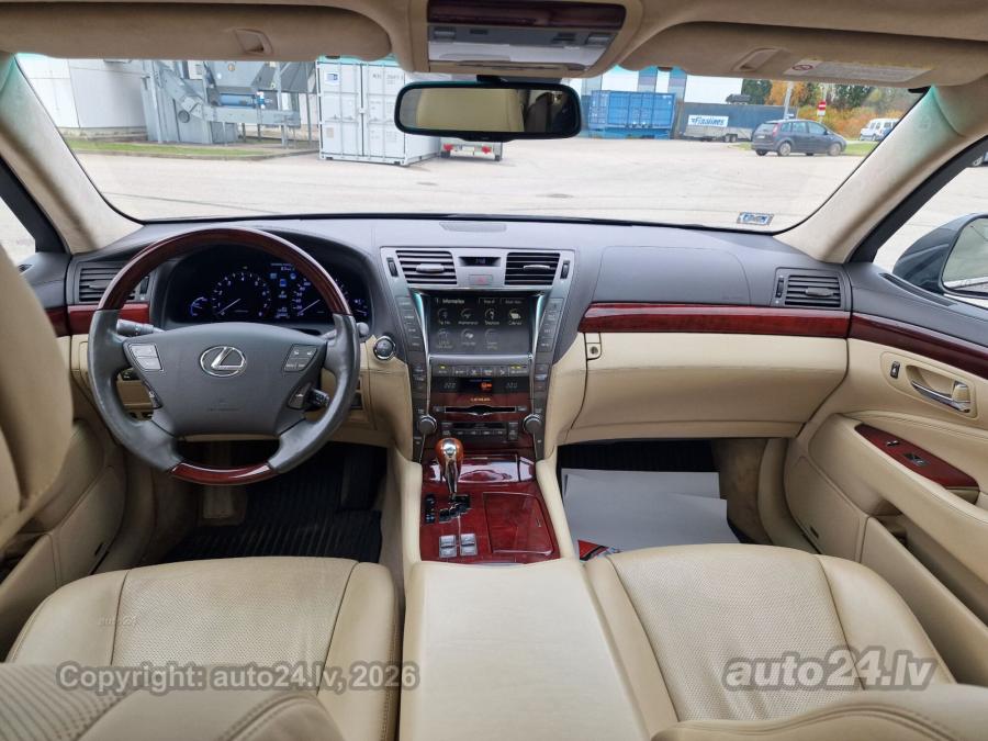 Brūns Lexus LS 2007 Valga, ar dzinēja tilpumu 5.00 L un nobraukumu 255 tūkst. km par 15900 €, foto 9 vietnē AUTOMOTO.COM.LV