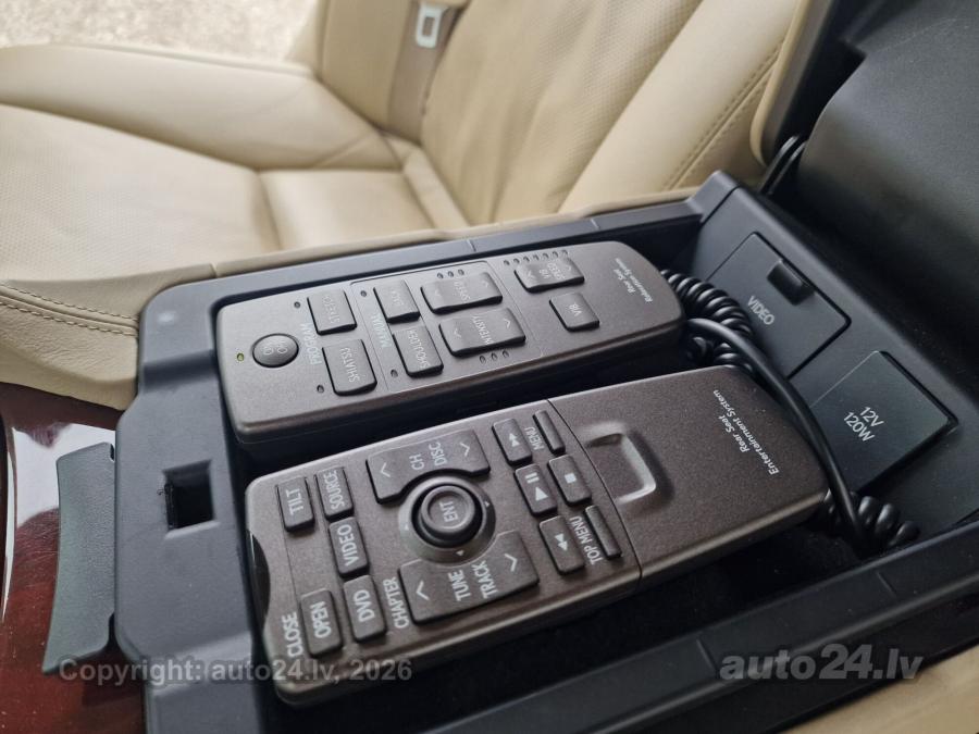Brūns Lexus LS 2007 Valga, ar dzinēja tilpumu 5.00 L un nobraukumu 255 tūkst. km par 15900 €, foto 14 vietnē AUTOMOTO.COM.LV