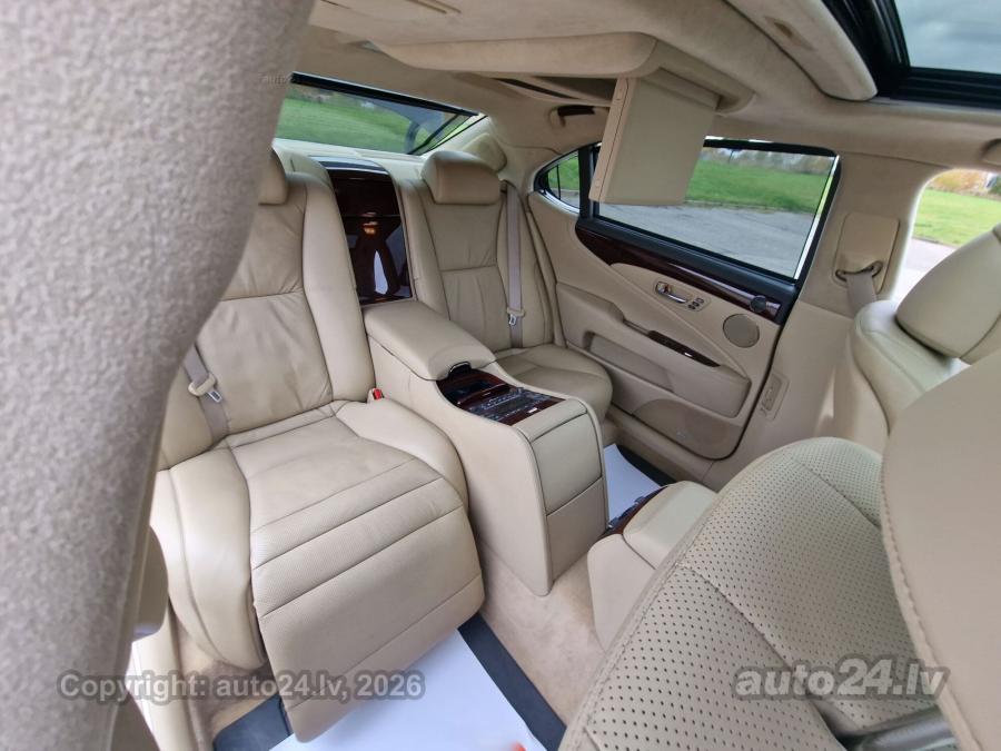 Brūns Lexus LS 2007 Valga, ar dzinēja tilpumu 5.00 L un nobraukumu 255 tūkst. km par 15900 €, foto 16 vietnē AUTOMOTO.COM.LV