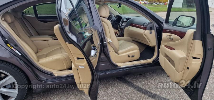 Brūns Lexus LS 2007 Valga, ar dzinēja tilpumu 5.00 L un nobraukumu 255 tūkst. km par 15900 €, foto 17 vietnē AUTOMOTO.COM.LV