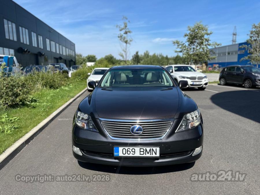 Brūns Lexus LS 2008 Tallina, ar dzinēja tilpumu 5.00 L un nobraukumu 311 tūkst. km par 6000 €, foto 3 vietnē AUTOMOTO.COM.LV