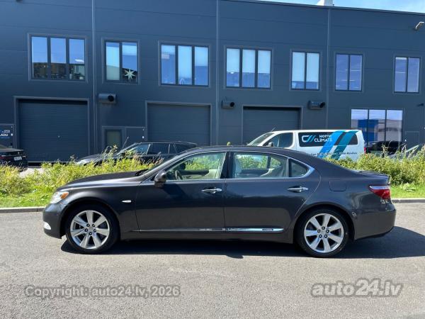 Brūns Lexus LS 2008 Tallina, ar dzinēja tilpumu 5.00 L un nobraukumu 311 tūkst. km par 6000 €, foto 3 vietnē AUTOMOTO.COM.LV
