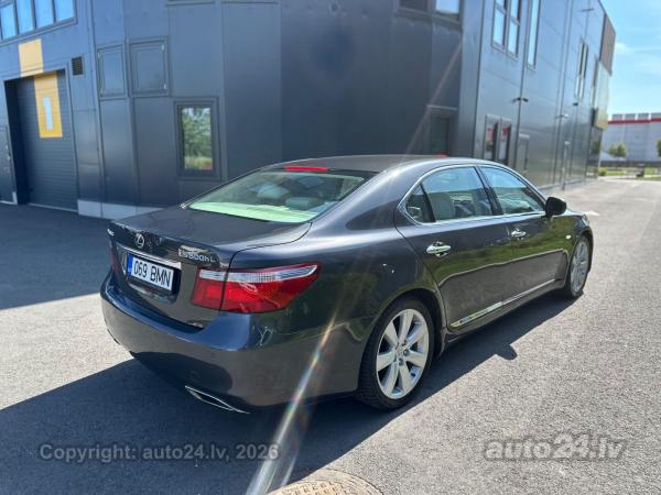 Brūns Lexus LS 2008 Tallina, ar dzinēja tilpumu 5.00 L un nobraukumu 311 tūkst. km par 6000 €, foto 5 vietnē AUTOMOTO.COM.LV