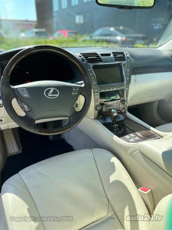 Brūns Lexus LS 2008 Tallina, ar dzinēja tilpumu 5.00 L un nobraukumu 311 tūkst. km par 6000 €, foto 8 vietnē AUTOMOTO.COM.LV