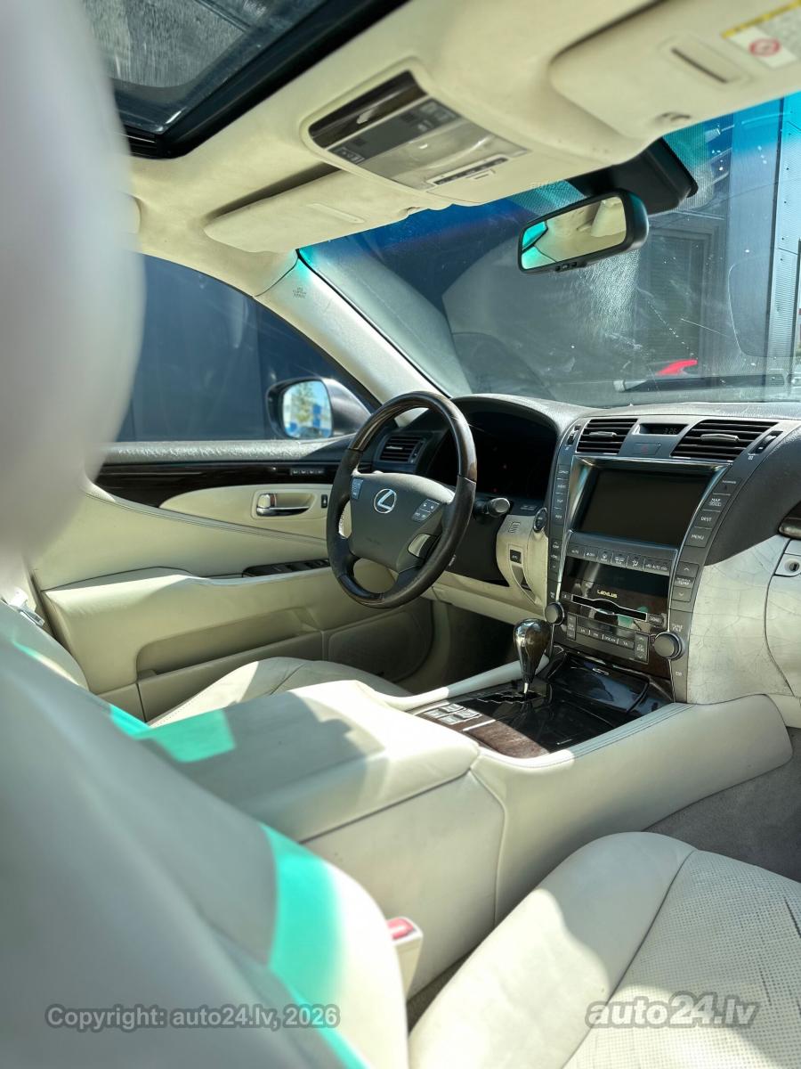 Brūns Lexus LS 2008 Tallina, ar dzinēja tilpumu 5.00 L un nobraukumu 311 tūkst. km par 6000 €, foto 10 vietnē AUTOMOTO.COM.LV