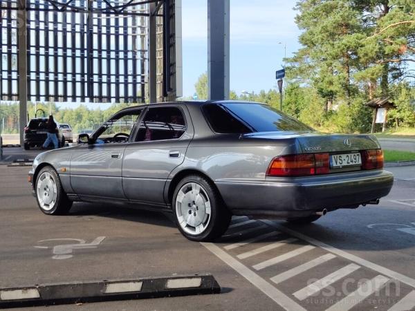 Grey Lexus LS 1991 in Riga, with an engine capacity of 4.00 L and mileage of 337 thousand km for 9900 €, photo 7 on AUTOMOTO.COM.LV
