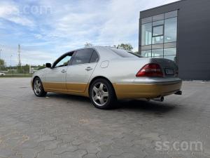 Grey Lexus LS 2001 in Riga, with an engine capacity of 4.30 L and mileage of 263 thousand km for 11500 €, photo 5 on AUTOMOTO.COM.LV