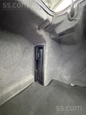 Grey Lexus LS 2001 in Riga, with an engine capacity of 4.30 L and mileage of 263 thousand km for 11500 €, photo 13 on AUTOMOTO.COM.LV