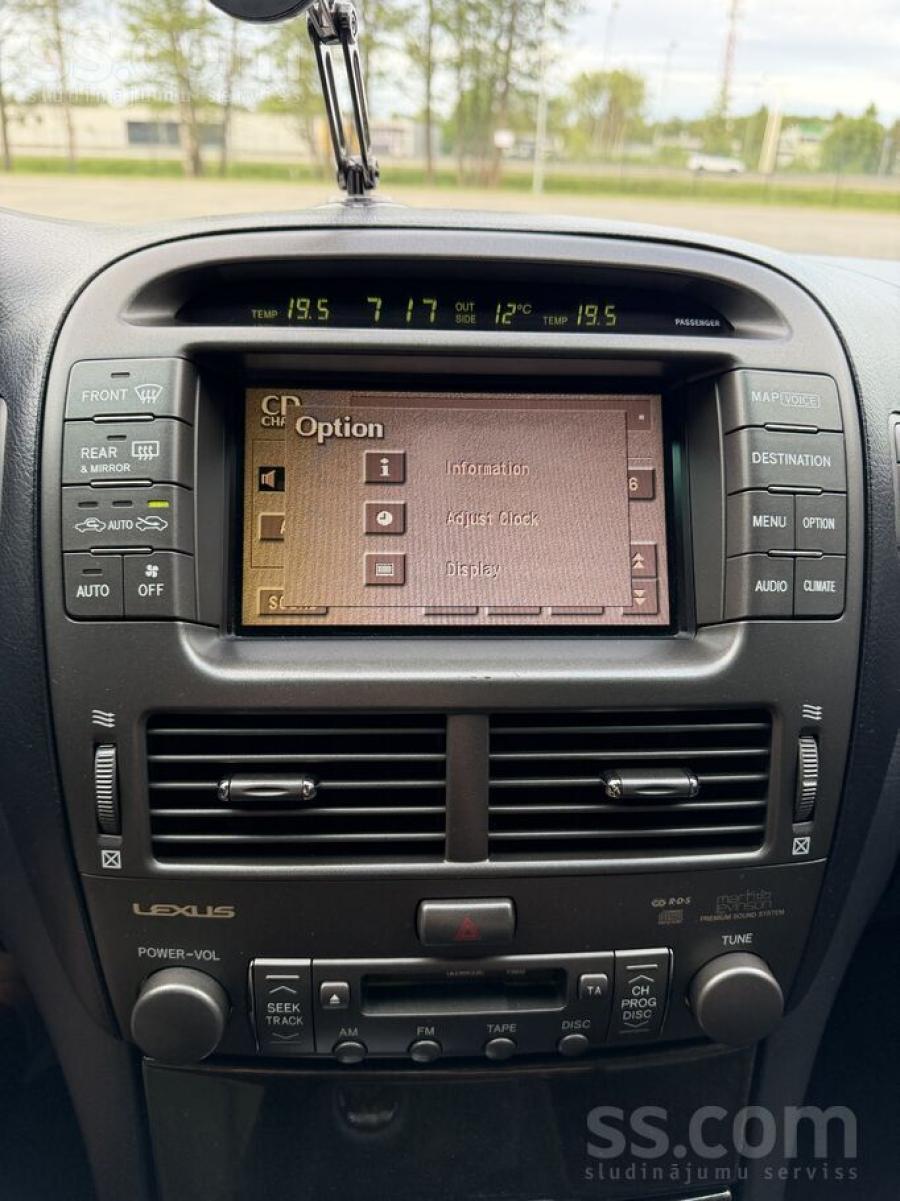 Grey Lexus LS 2001 in Riga, with an engine capacity of 4.30 L and mileage of 263 thousand km for 11500 €, photo 16 on AUTOMOTO.COM.LV