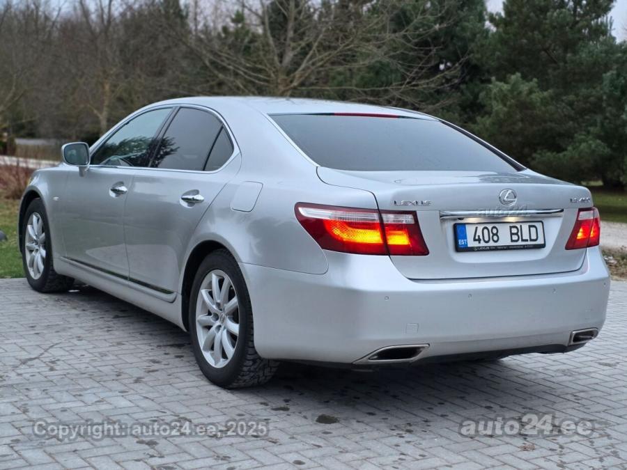 Pelēks Lexus LS 2007 Tartu, ar dzinēja tilpumu 4.60 L un nobraukumu 250 tūkst. km par 5500 €, foto 4 vietnē AUTOMOTO.COM.LV