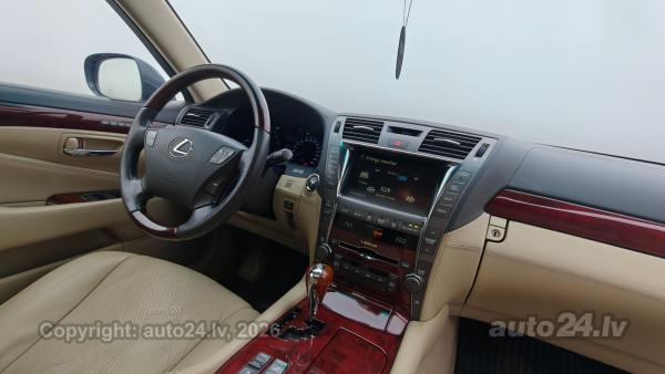 Серый Лексус ЛС 2007 в Таллин, объемом двигателя 5.00 л и пробегом 272 тыс. км за 15999 €, фото 9 на AUTOMOTO.COM.LV