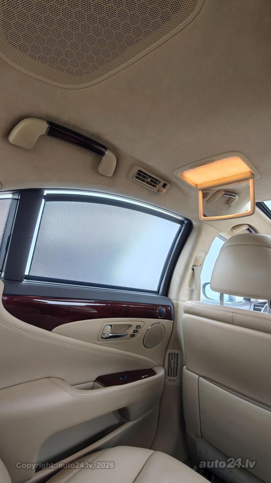 Pelēks Lexus LS 2007 Tallina, ar dzinēja tilpumu 5.00 L un nobraukumu 272 tūkst. km par 15999 €, foto 18 vietnē AUTOMOTO.COM.LV