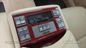 Pelēks Lexus LS 2007 Tallina, ar dzinēja tilpumu 5.00 L un nobraukumu 272 tūkst. km par 15999 €, foto 20 vietnē AUTOMOTO.COM.LV