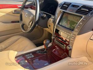 Pelēks Lexus LS 2007 Tallina, ar dzinēja tilpumu 4.60 L un nobraukumu 251 tūkst. km par 7500 €, foto 9 vietnē AUTOMOTO.COM.LV