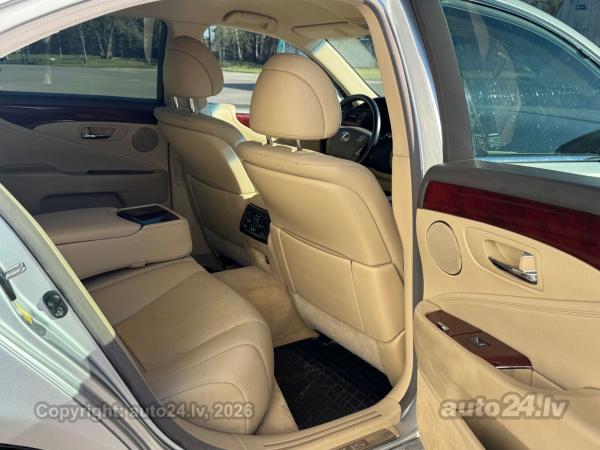 Серый Лексус ЛС 2007 в Таллин, объемом двигателя 4.60 л и пробегом 251 тыс. км за 7500 €, фото 9 на AUTOMOTO.COM.LV