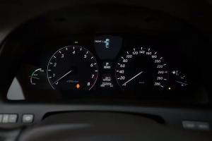 Pelēks Lexus LS 2007 Jelgava, ar dzinēja tilpumu 5.00 L un nobraukumu 223 tūkst. km par 10500 €, foto 12 vietnē AUTOMOTO.COM.LV