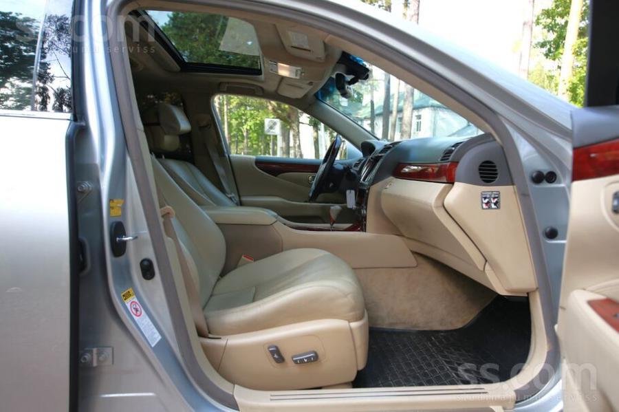 Grey Lexus LS 2007 in Riga, with an engine capacity of 4.60 L and mileage of 269 thousand km for 8990 €, photo 14 on AUTOMOTO.COM.LV