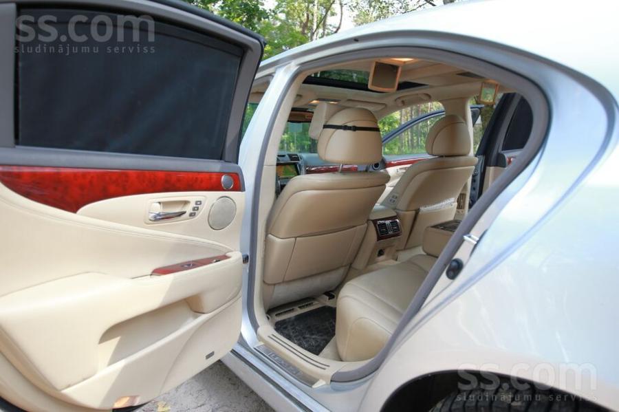 Grey Lexus LS 2007 in Riga, with an engine capacity of 4.60 L and mileage of 269 thousand km for 8990 €, photo 16 on AUTOMOTO.COM.LV