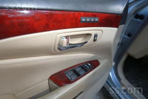 Grey Lexus LS 2007 in Riga, with an engine capacity of 4.60 L and mileage of 269 thousand km for 8990 €, photo 27 on AUTOMOTO.COM.LV