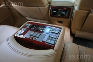 Grey Lexus LS 2007 in Riga, with an engine capacity of 4.60 L and mileage of 269 thousand km for 8990 €, photo 28 on AUTOMOTO.COM.LV