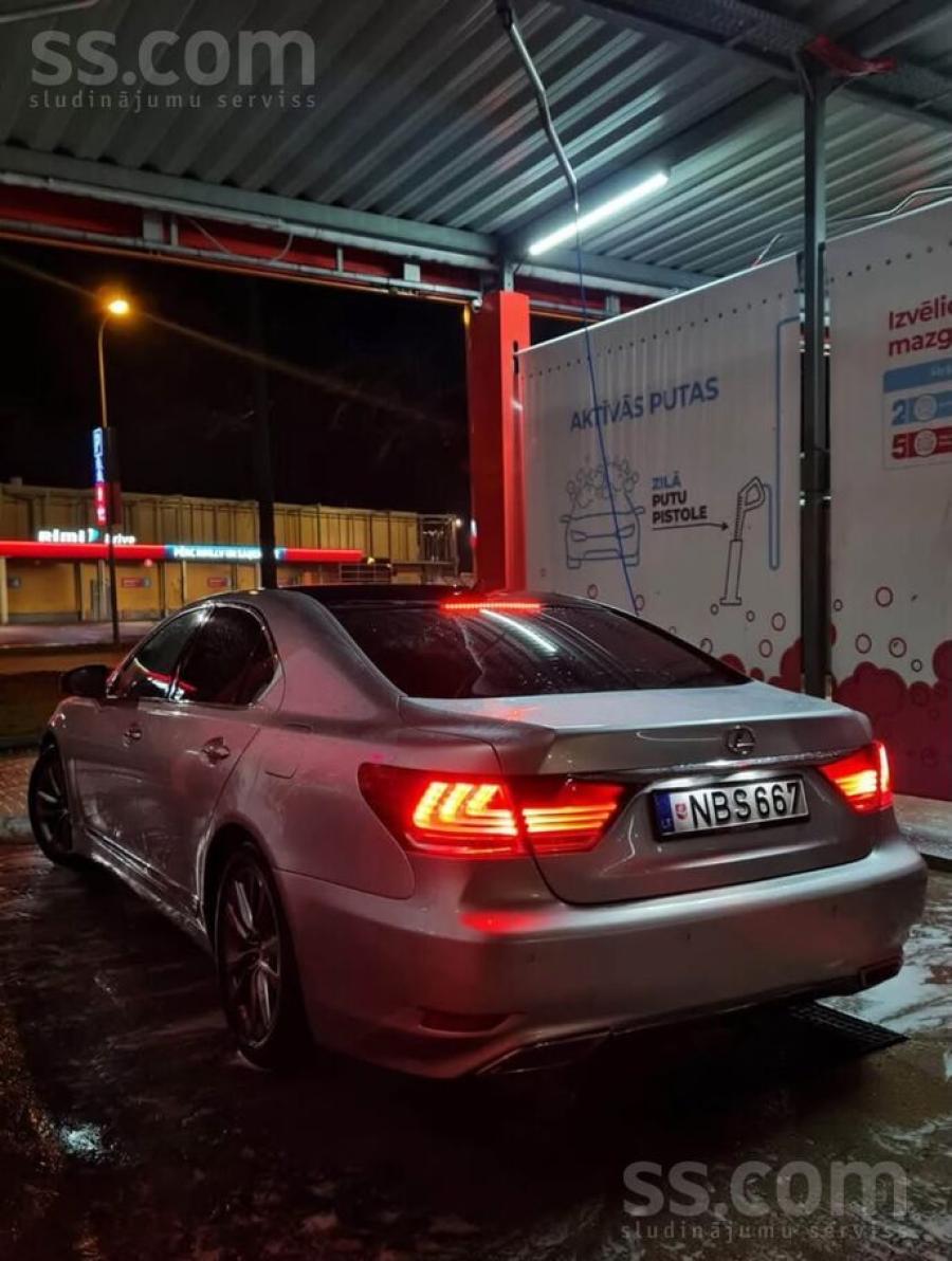 Grey Lexus LS 2013 in Riga, with an engine capacity of 4.60 L and mileage of 191 thousand km for 13800 €, photo 3 on AUTOMOTO.COM.LV