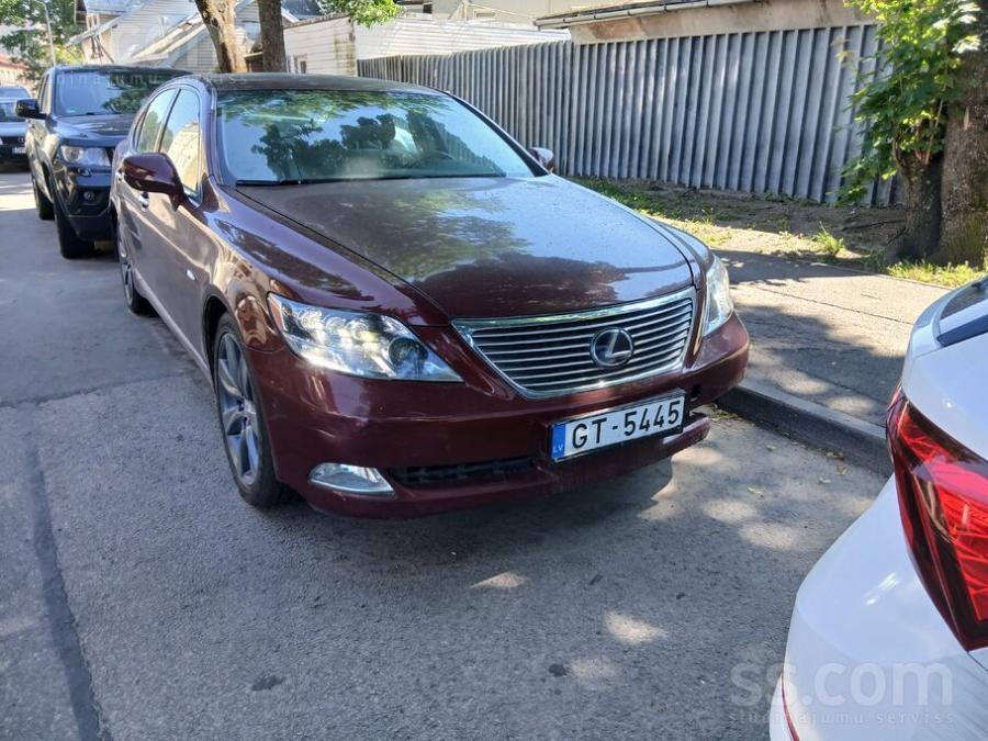 Sarkans Lexus LS 2007 Rīga, ar dzinēja tilpumu 5.00 L un nobraukumu 209 tūkst. km par 5500 €, foto 7 vietnē AUTOMOTO.COM.LV