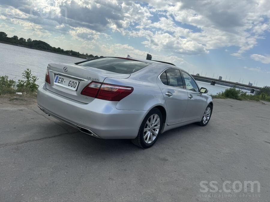Lexus LS 2012 Rīga, ar dzinēja tilpumu 4.60 L un nobraukumu 145 tūkst. km par 12700 €, foto 15 vietnē AUTOMOTO.COM.LV