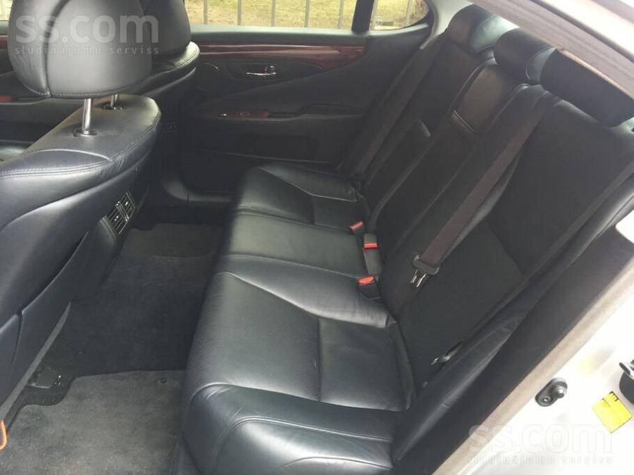 Lexus LS 2012 Rīga, ar dzinēja tilpumu 4.60 L un nobraukumu 145 tūkst. km par 12700 €, foto 18 vietnē AUTOMOTO.COM.LV