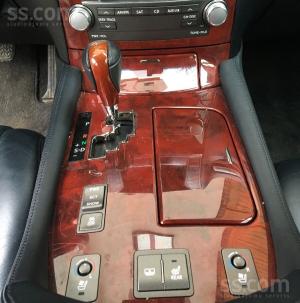 Lexus LS 2012 Rīga, ar dzinēja tilpumu 4.60 L un nobraukumu 145 tūkst. km par 12700 €, foto 21 vietnē AUTOMOTO.COM.LV