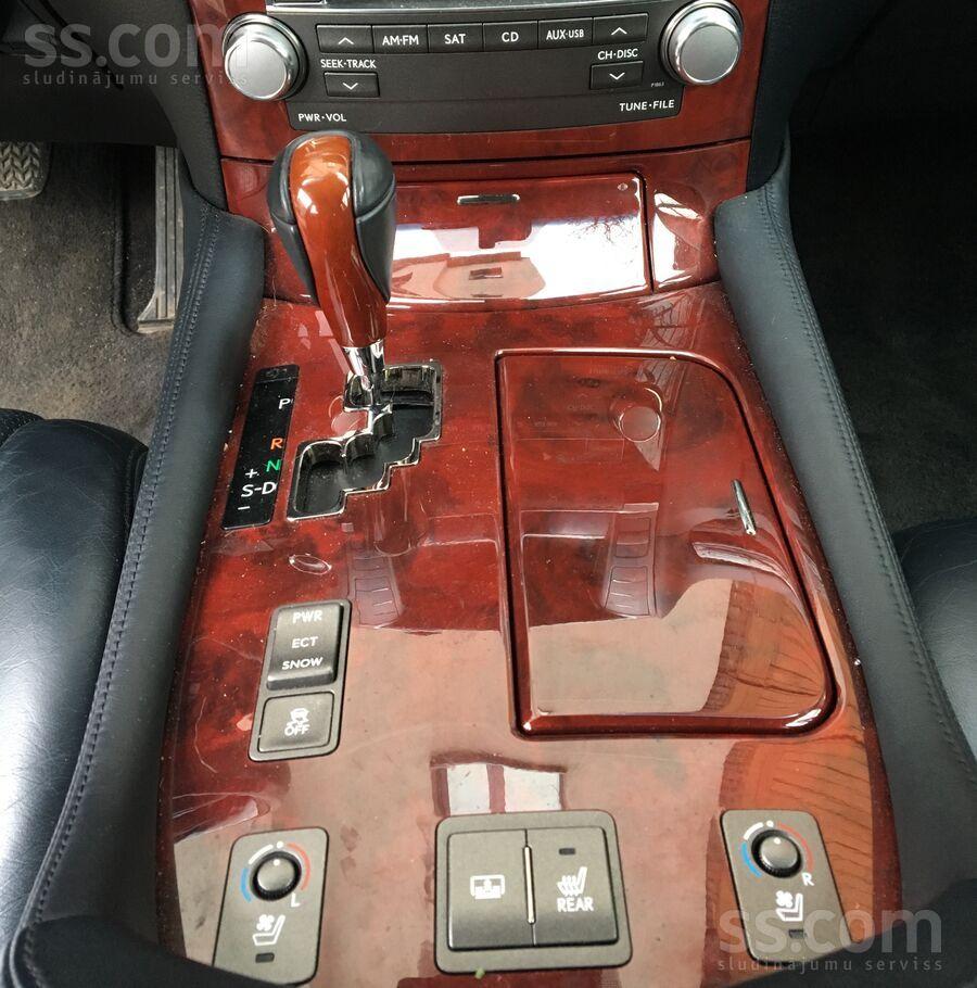 Lexus LS 2012 Rīga, ar dzinēja tilpumu 4.60 L un nobraukumu 145 tūkst. km par 12700 €, foto 21 vietnē AUTOMOTO.COM.LV