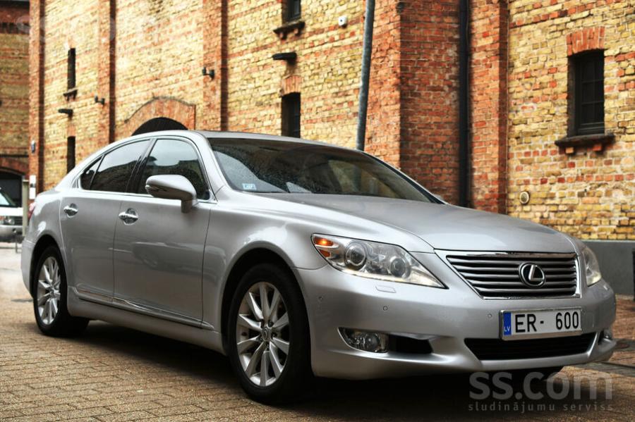 Lexus LS 2012 in Riga, with an engine capacity of 4.60 L and mileage of 145 thousand km for 12700 €, photo 8 on AUTOMOTO.COM.LV
