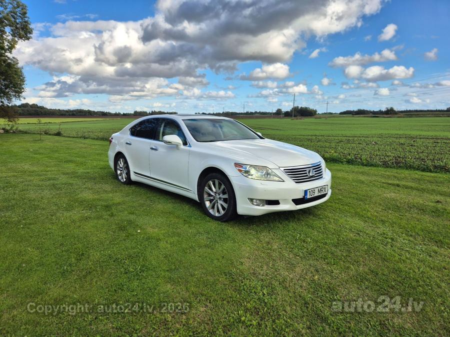 Balts Lexus LS 2009 Tallina, ar dzinēja tilpumu 4.60 L un nobraukumu 194 tūkst. km par 8000 €, foto 3 vietnē AUTOMOTO.COM.LV